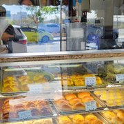 LONG’S FAMILY PASTRY - 784 Photos & 344 Reviews - 715 N Spring St, Los ...