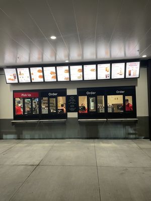 CHICK-FIL-A - Updated December 2025 - 32 Photos & 48 Reviews - 851 Town ...
