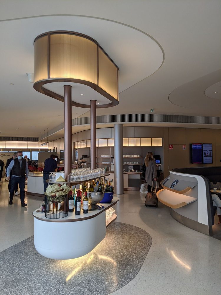 AIR FRANCE LOUNGE - Updated August 2025 - 95 Photos & 50 Reviews ...