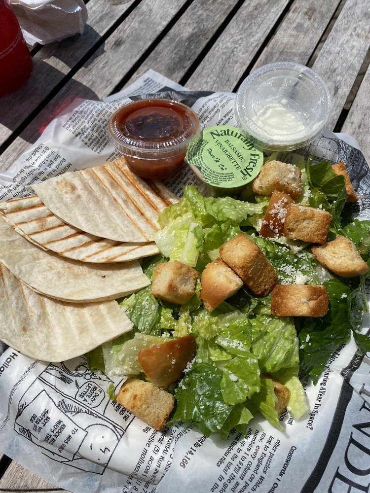 CHICKCHARNIE’S PIZZERIA & GRILLE - Updated August 2025 - 15 Photos ...