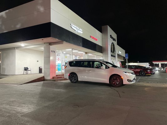 SUNNYVALE CHRYSLER DODGE JEEP RAM - Updated November 2024 - 46 Photos ...