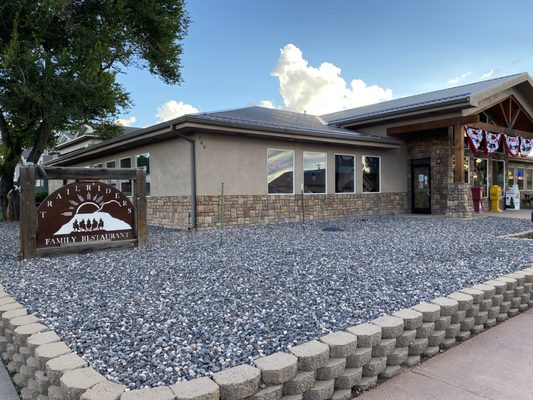 TRAIL RIDERS RESTAURANT - Updated December 2025 - 118 Photos & 149 ...