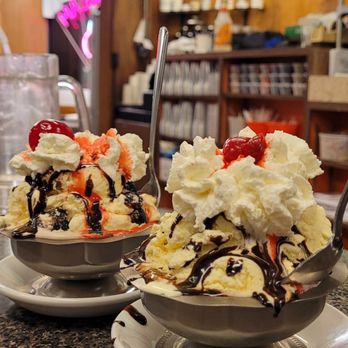 HOLSTEN’S - Updated January 2026 - 653 Photos & 452 Reviews - 1063 ...