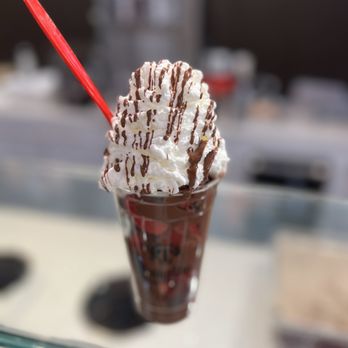 HAMPTON CHOCOLATE FACTORY - Updated April 2025 - 558 Photos & 217 ...