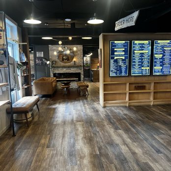 SPLIT RAIL EATS - Updated September 2024 - 153 Photos & 196 Reviews ...