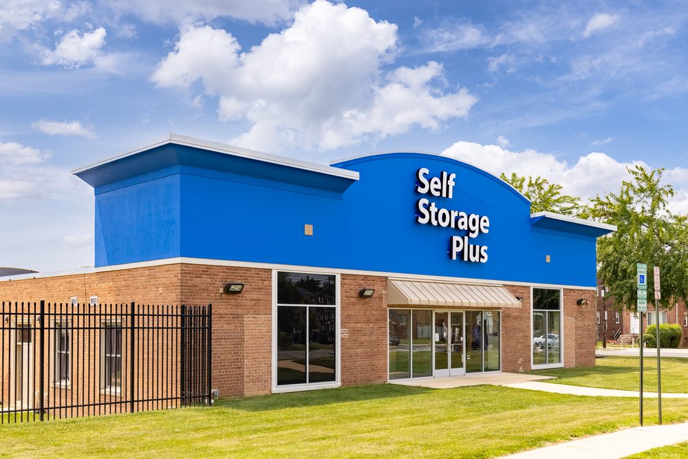 SELF STORAGE PLUS - Updated January 2025 - 12 Photos - 901 Southern Ave ...