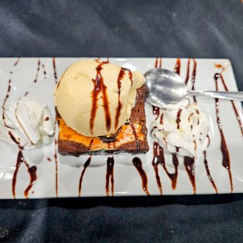 BLANCOS KITCHEN AND KOCKTAILS - Updated January 2026 - 84 Photos & 19 ...