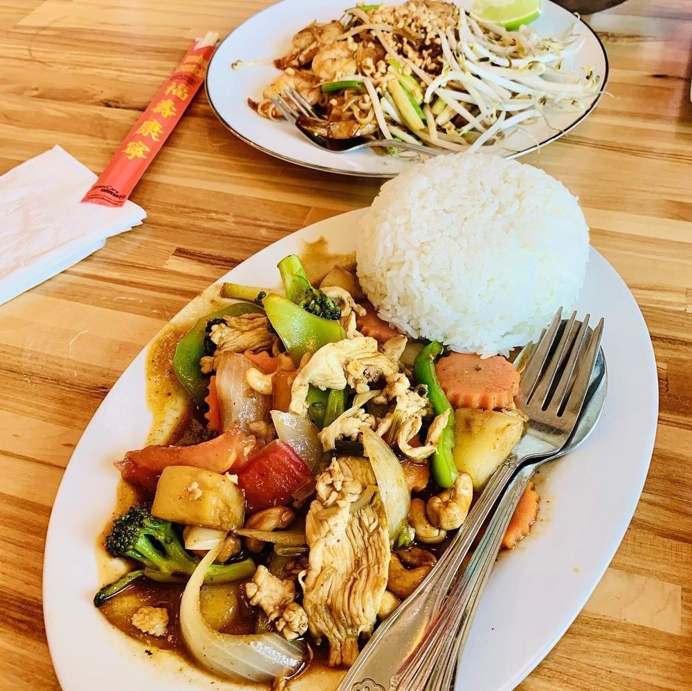 THAILICIOUS - 36 Photos & 26 Reviews - 7013 Dorchester Rd, North ...