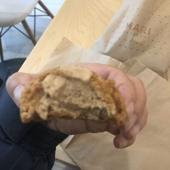 MARI BAKESHOP - Updated January 2026 - 104 Photos & 32 Reviews - 103 St ...