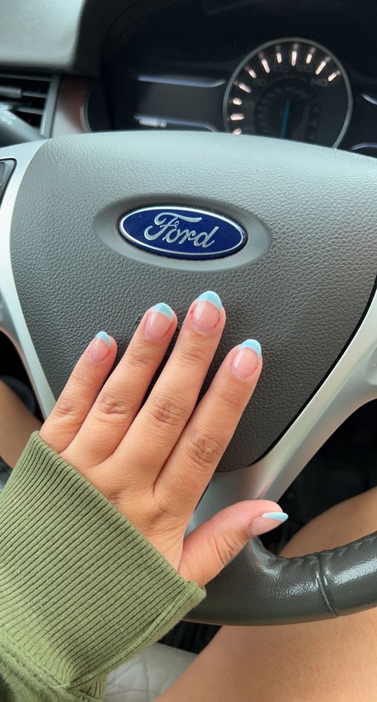 LYNNS NAILS - Updated July 2024 - 28 Reviews - 116 Granite St, Westerly ...