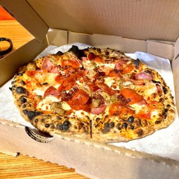 BENJI’S WOODFIRE PIZZA - Updated August 2025 - 363 Photos & 266 Reviews ...