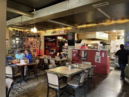 STADZ PIZZERIA - Updated October 2025 - 161 Photos & 172 Reviews - 6755 ...