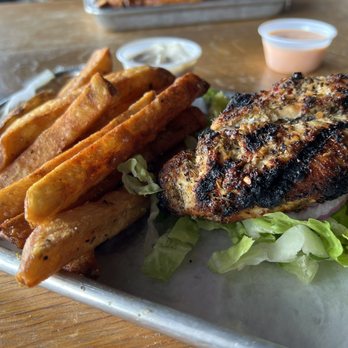 BELT LINE BREWERY & KITCHEN - Updated July 2024 - 230 Photos & 88 ...