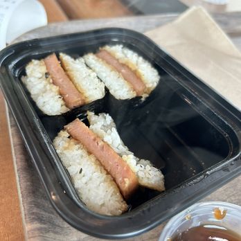 HELLO HILO - Updated May 2025 - 374 Photos & 204 Reviews - 1881 Jesse ...