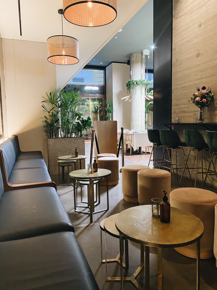 HOTEL HENDRICKS - Updated April 2024 - 108 Photos & 66 Reviews - 25 W ...