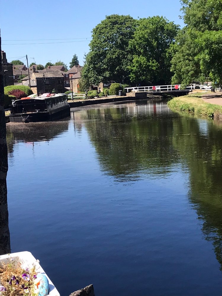 RODLEY BARGE - Updated December 2024 - 182-184 Town Street, Leeds, West ...