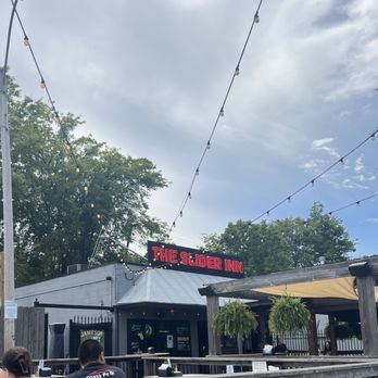 SLIDER INN - MIDTOWN - Updated June 2024 - 345 Photos & 370 Reviews ...