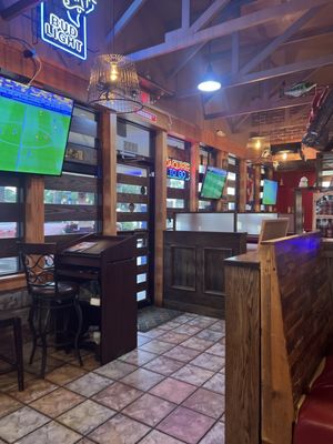 89 CRAB SEAFOOD - Updated December 2024 - 20 Photos & 21 Reviews - 1955 ...