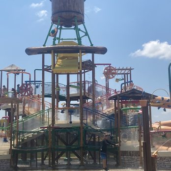 HOLIDAY SPRINGS WATER PARK - Updated August 2025 - 5501 Crossroads Pkwy ...