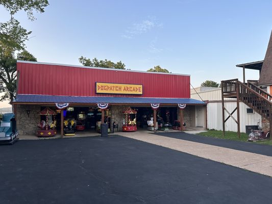 DOGPATCH ARCADE - Updated December 2025 - 1482 Bagnell Dam Blvd, Lake ...