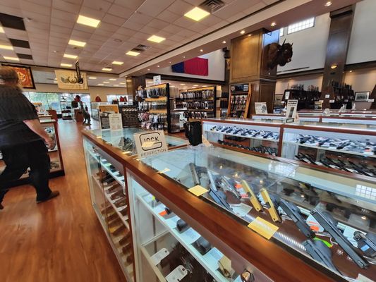 COLLECTORS FIREARMS - Updated December 2025 - 83 Photos & 177 Reviews ...