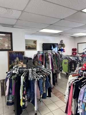 WHITE RABBIT THRIFT STORE - Updated September 2025 - 15430 CA-99, Chico ...
