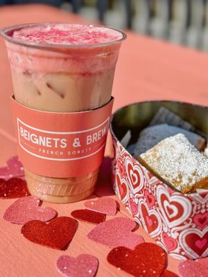 BEIGNETS & BREW - Updated November 2025 - 33 Photos & 24 Reviews - 2250 ...