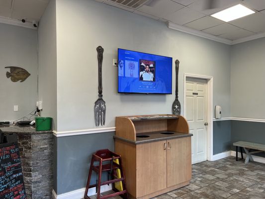 STARVIN LIKE MARVIN - Updated October 2025 - 48 Photos & 49 Reviews ...