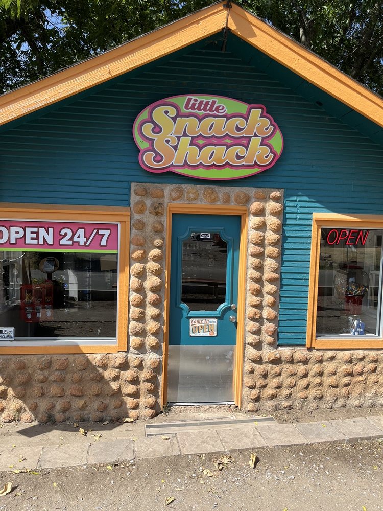 LITTLE SNACK SHACK - E Lake Dr, Medicine Park, Oklahoma - Beverage ...