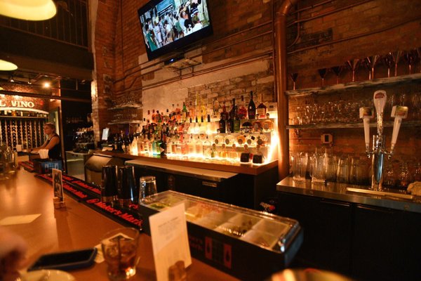 Fiamma Centro - 171 Photos & 173 Reviews - Pizza - 4 Elton St ...