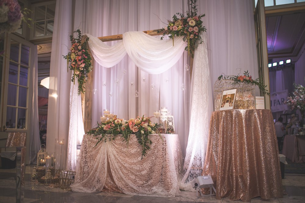 WIN AN ENGAGEMENT PHOTO SHOOT - Festival - 200 Rue de la Commune O ...