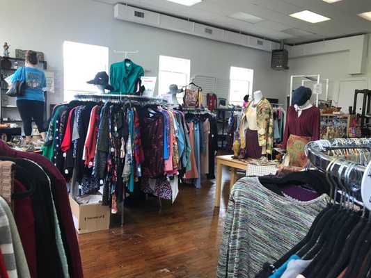 FAB FINDS - Updated September 2025 - 109 Kings Hwy, Shreveport ...