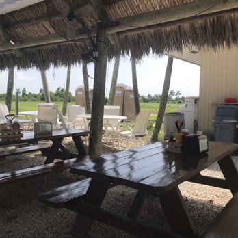 EVERGLADES GATOR GRILL - 374 Photos & 229 Reviews - 36650 SW 192nd Ave ...