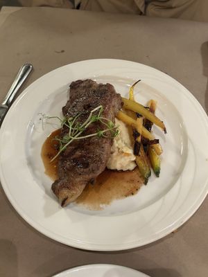 FARMHAUS RESTAURANT - Updated March 2025 - 303 Photos & 381 Reviews ...
