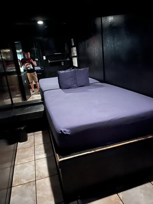 FLEX - Updated December 2025 - 29 Photos & 80 Reviews - 4424 Melrose ...