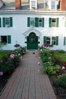 JUNIPER HILL INN - CLOSED - Updated January 2026 - 20 Reviews - 153 ...