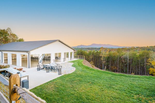 SERENITY RIDGE - Updated January 2026 - 44 Photos - 444 Delind Dr, Mill ...