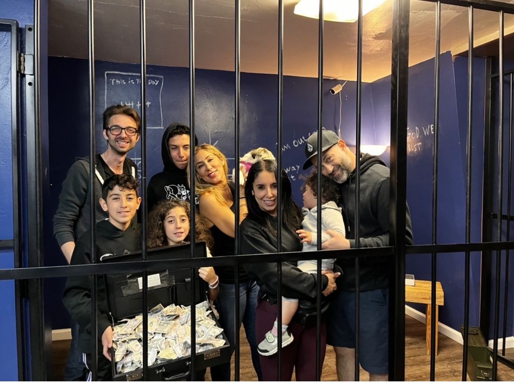 ESCAPE ROOM POLICE - Updated September 2025 - 47 Photos & 263 Reviews ...