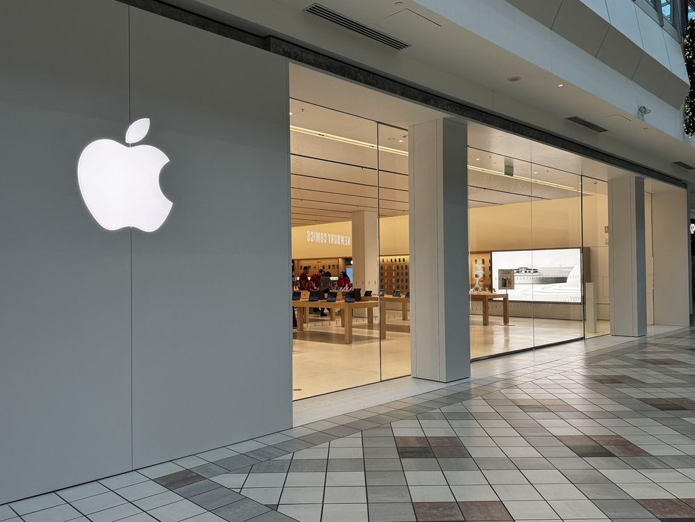 APPLE SOUTH SHORE - Updated October 2025 - 11 Photos & 137 Reviews ...