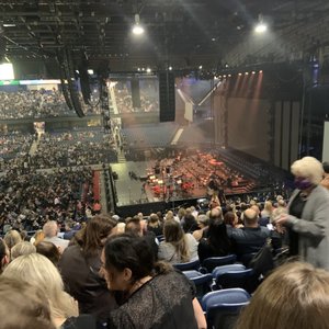 ALLSTATE ARENA - 493 Photos & 365 Reviews - 6920 N Mannheim Rd ...