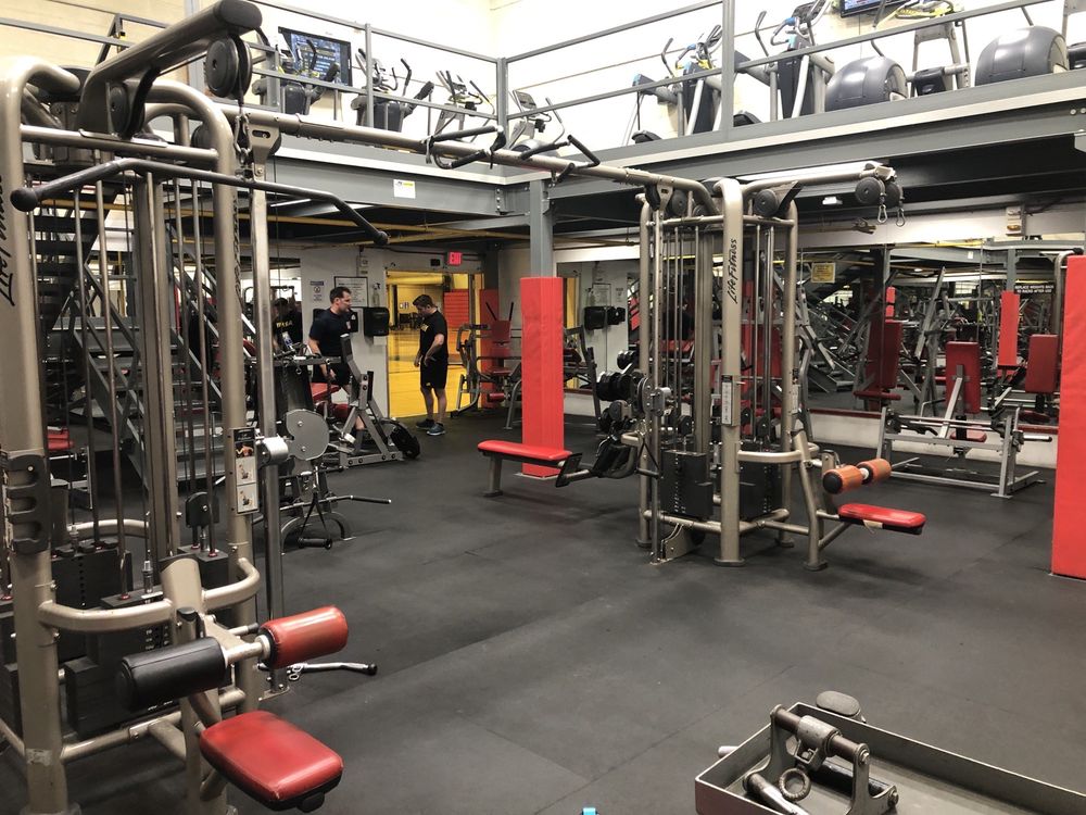 BARNES FIELD HOUSE MWR - Updated May 2024 - Yelp