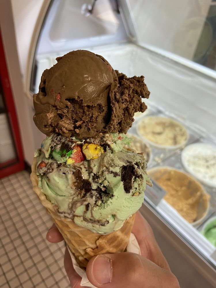 SUNDAES - Updated March 2025 - 50 Photos & 110 Reviews - 185 N Rt 73 ...