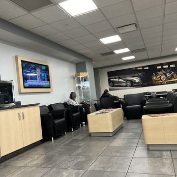 MERCEDES-BENZ OF GREENWICH - Updated January 2026 - 24 Photos & 140 ...