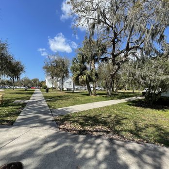 SIMS PARK - Updated July 2025 - 80 Photos & 50 Reviews - Bank St And ...