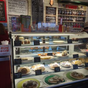 LICKITY SPLIT FROZEN CUSTARD & SWEETS - 186 Photos & 116 Reviews - 7000 N Western Ave, Chicago ...