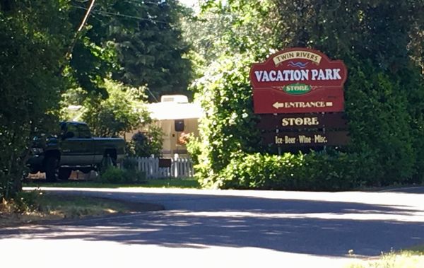TWIN RIVERS VACATION PARK - 50 Photos & 36 Reviews - 433 River Forks ...
