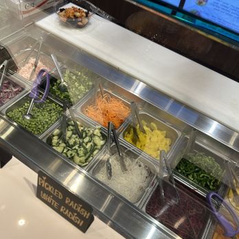 POKE POKÉ - Updated November 2024 - 51 Photos & 22 Reviews - 355 E Ohio ...