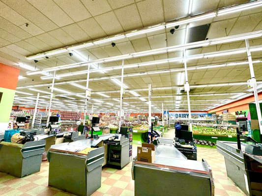 DELIGHT BIG BAZAR - Updated December 2025 - 40 Photos & 33 Reviews ...