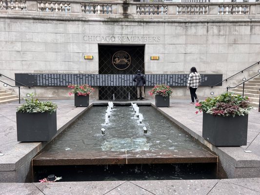 CHICAGO REMEMBERS VIETNAM MEMORIAL - Updated October 2025 - 31 Photos ...