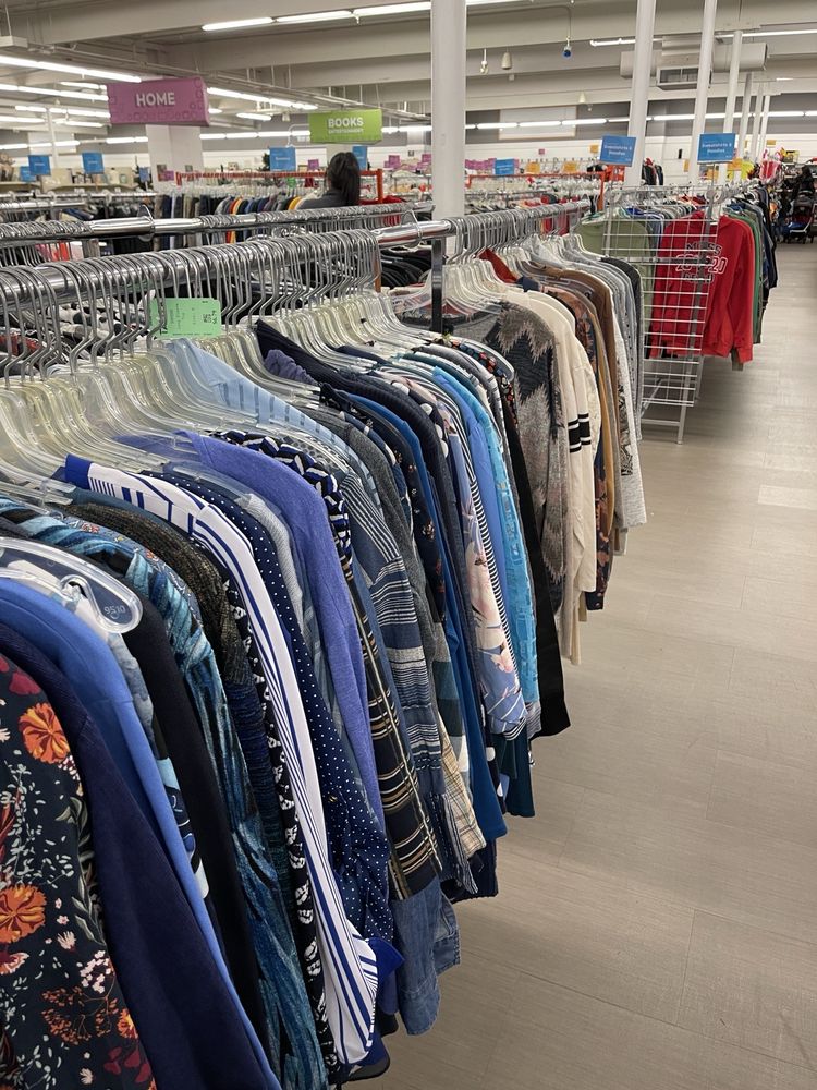 TALIZE - Updated October 2025 - 42 Photos - 20450 Logan Avenue, Langley ...